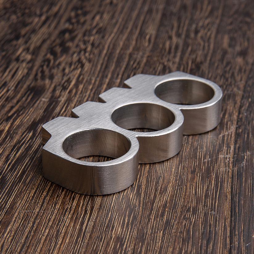 Brass Knuckles Paperweight – Cakra EDC Gadgets